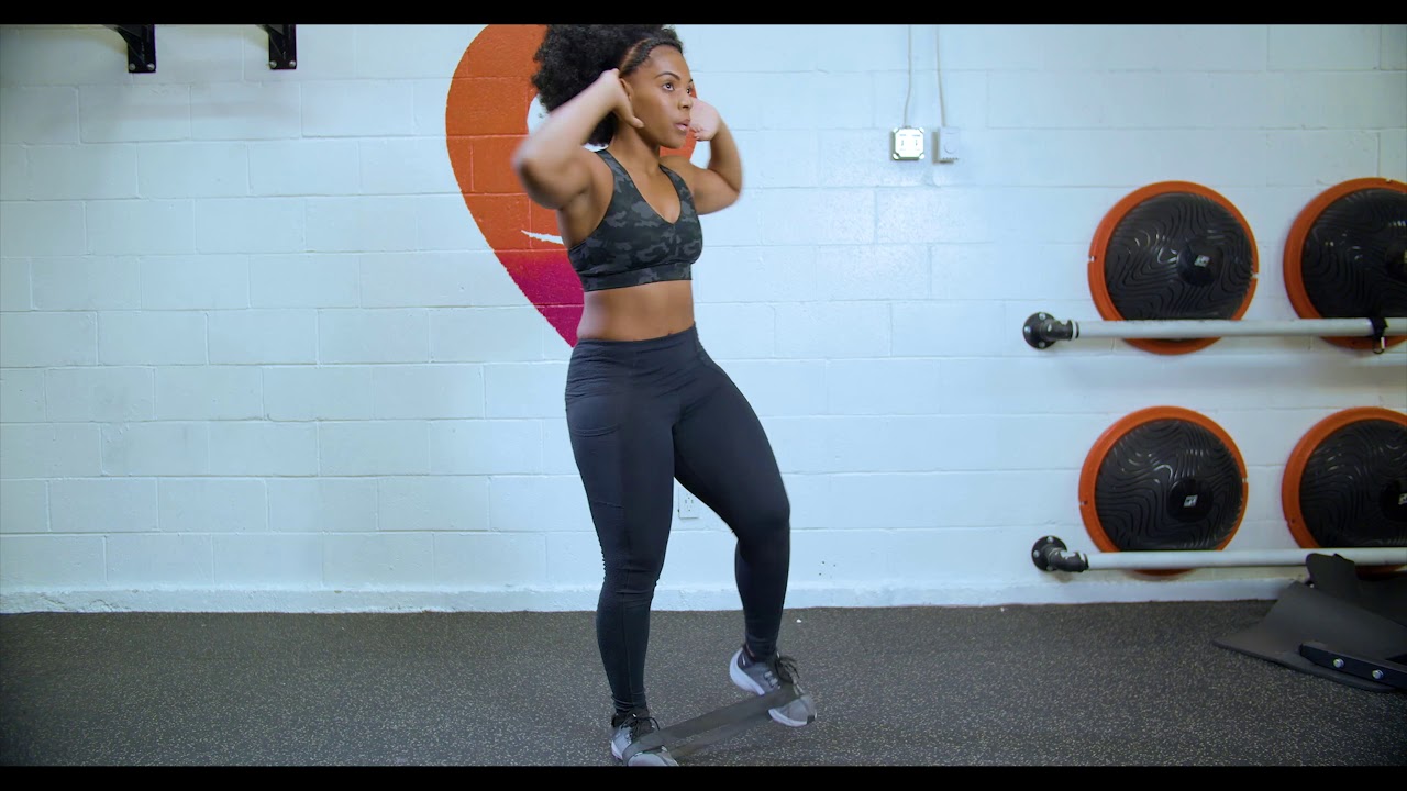 Banded Standing Crossover Crunch - YouTube