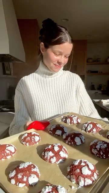 If the cookies must be red, you're making these: - YouTube