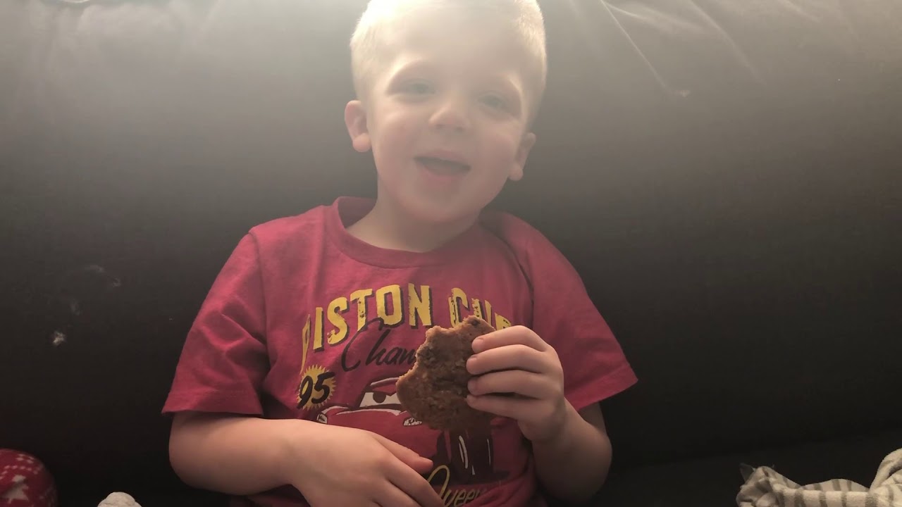 Easton Tells a Joke - YouTube