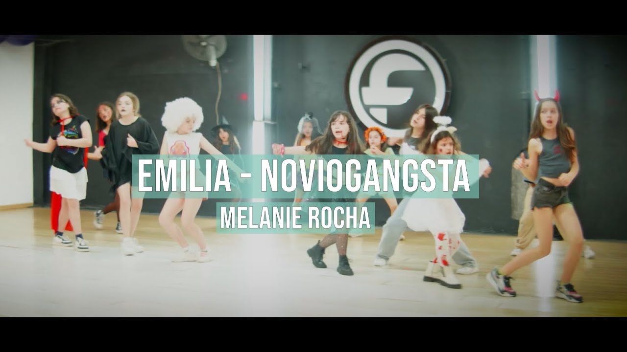 Emilia - noviogangsta - Melanie Rocha - FuSSion - YouTube