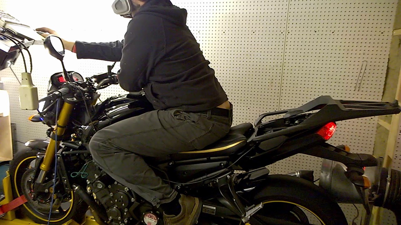 2012 Yamaha FZ8 dyno tuning (Tim Radley, Race Developments Gloucester ...