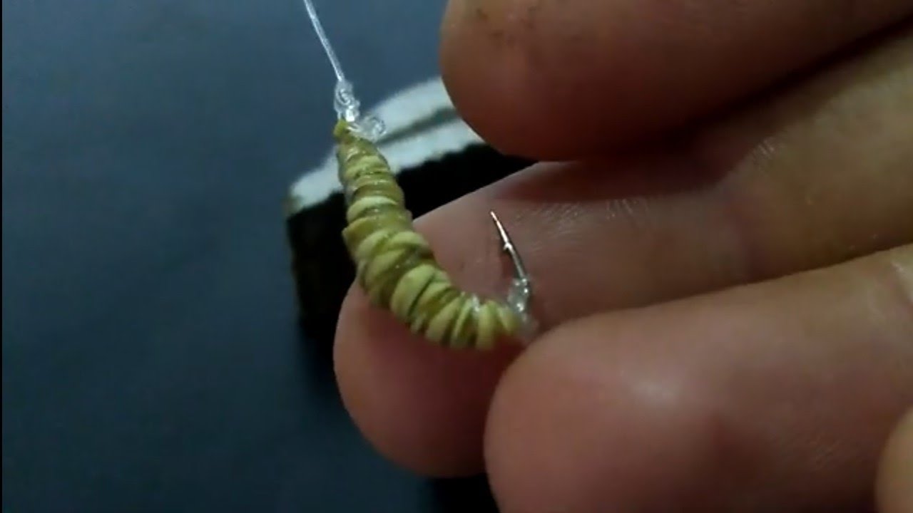 How to make fake artificial fishing bait easy DIY - اسهل طريقة لعمل طعم ...