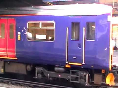 First Great Western Sprinter class 150/1 150131 and class 158 158798 ...