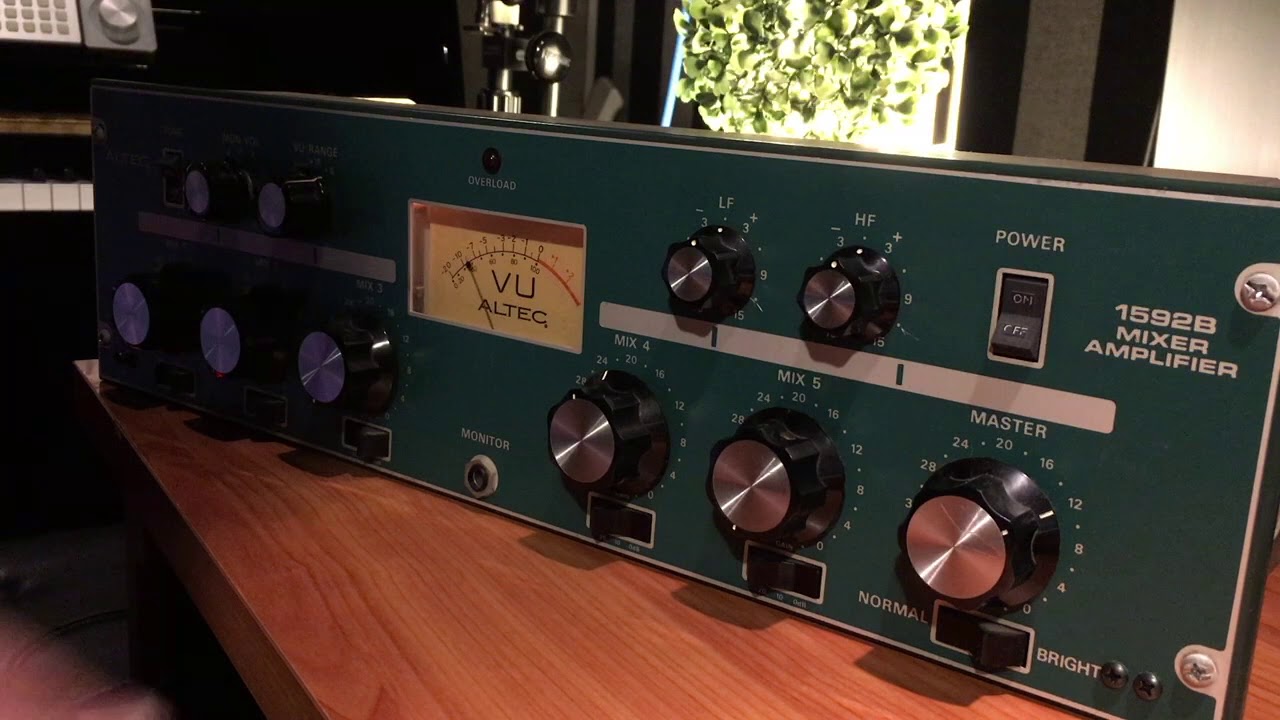 ALTEC 1592B - YouTube