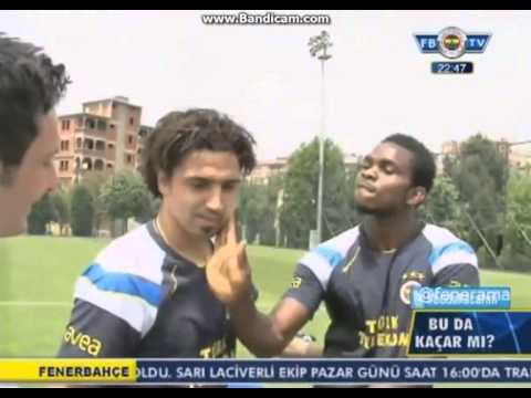 Yabo Dayı, Mehmet Topuz'a Tokat Atıp Kaçıyor :)) (Bu da Kaçar mı?)