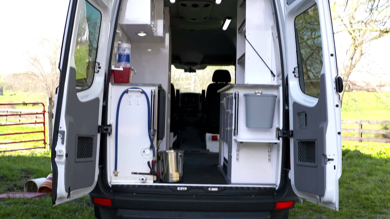 Mercedes-Benz Sprinter Mobile Equine Vet Lab - YouTube