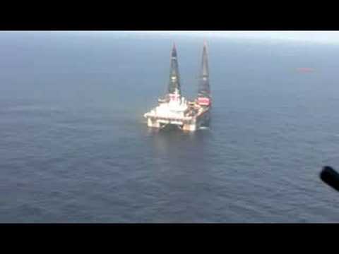 SSCV Thialf (by helicopter)! - YouTube
