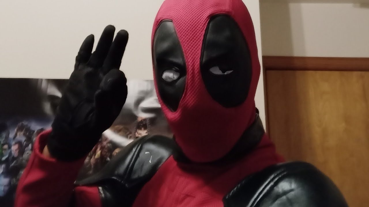 Deadpool procosplay costume review 2.0 - YouTube