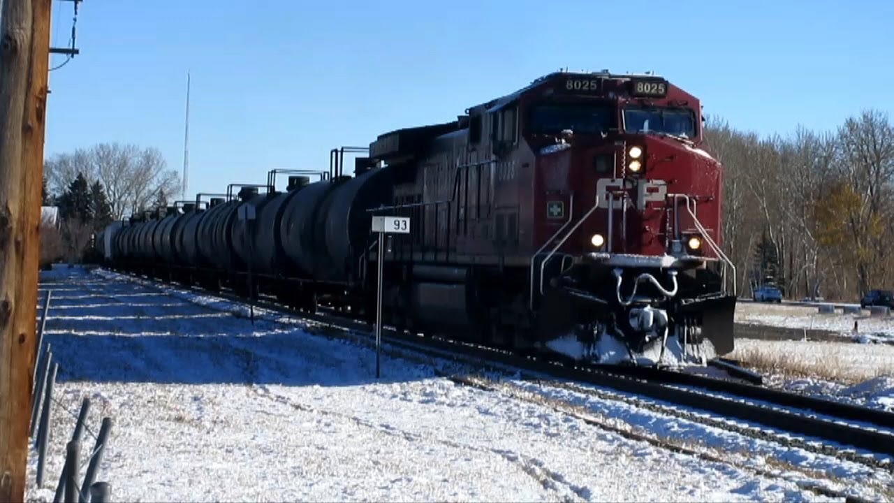 Canadian Pacific Freight Train - Okotoks, AB (October 30th, 2021) - YouTube