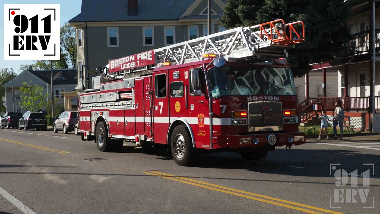 Boston Fire Ladder 7 Responding - YouTube