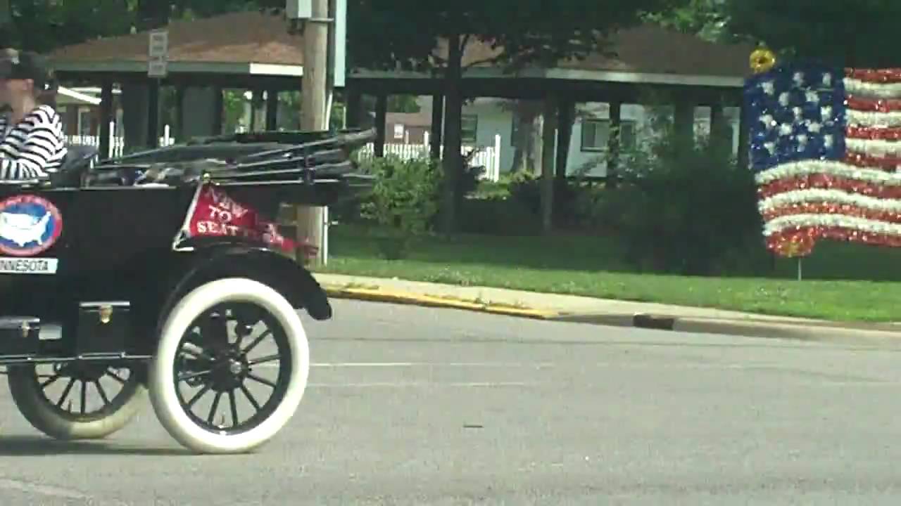 Ford Model T road rally through Jonesville Michigan - YouTube