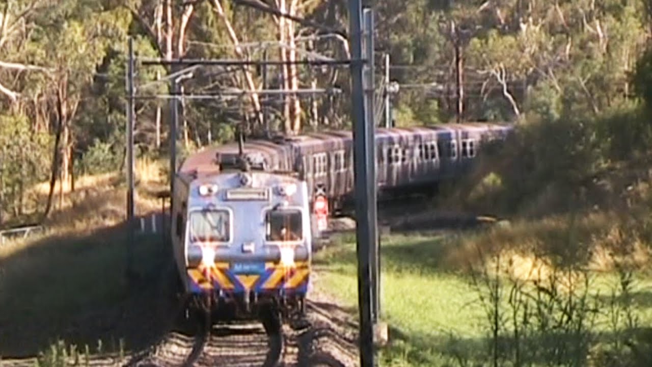 Hitachi on the Hurstbridge Line - January 2012 - YouTube