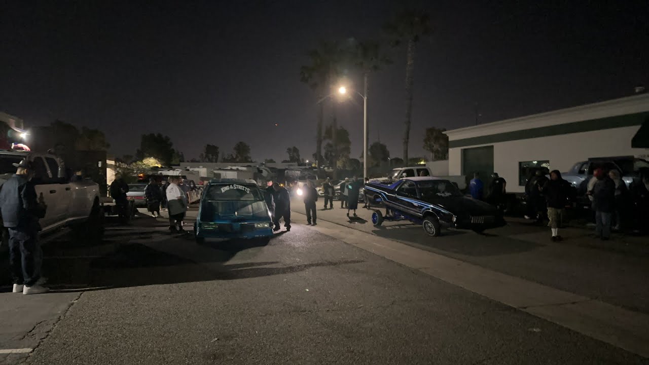 Lowriders Hopping - YouTube