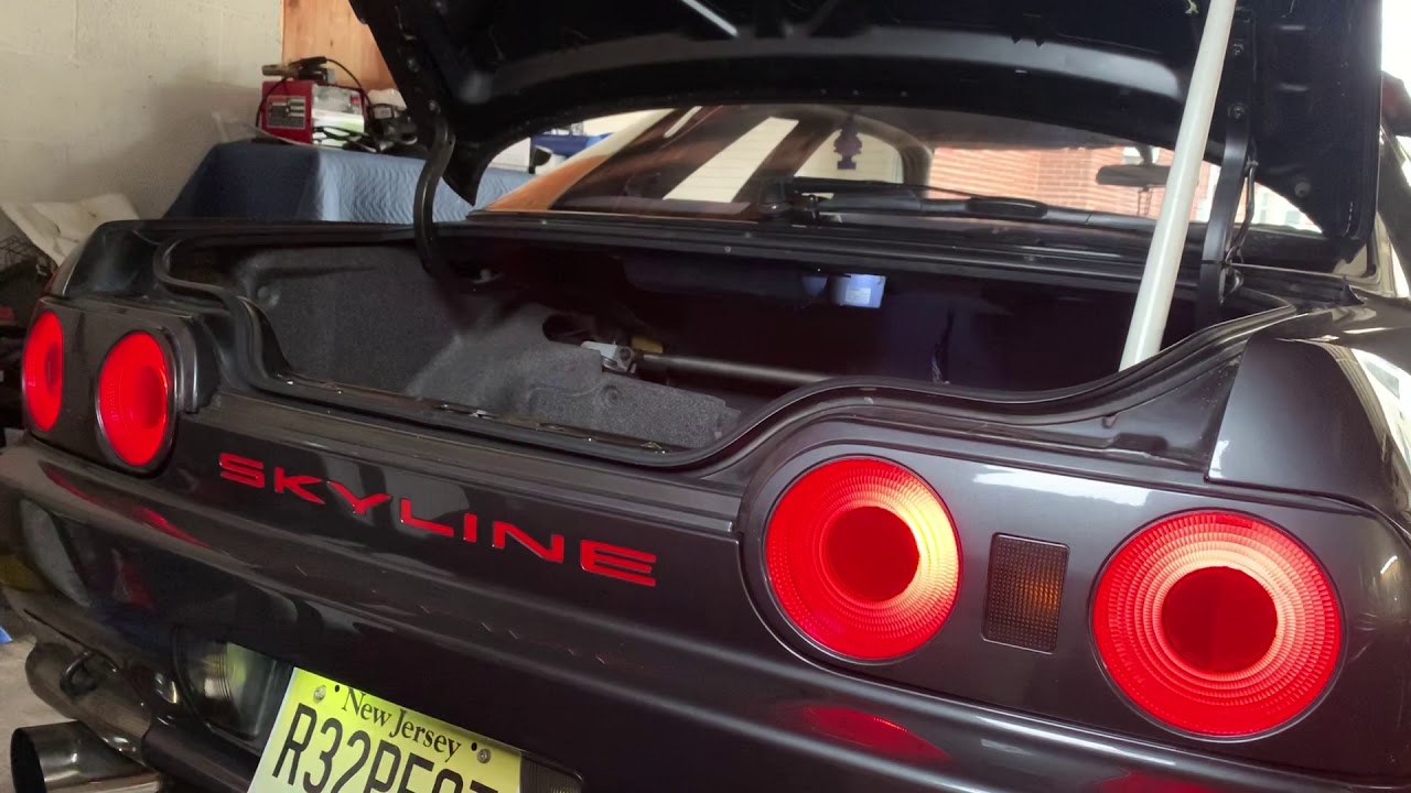 Bnr32 LED TAIL LIGHT Convertion - YouTube