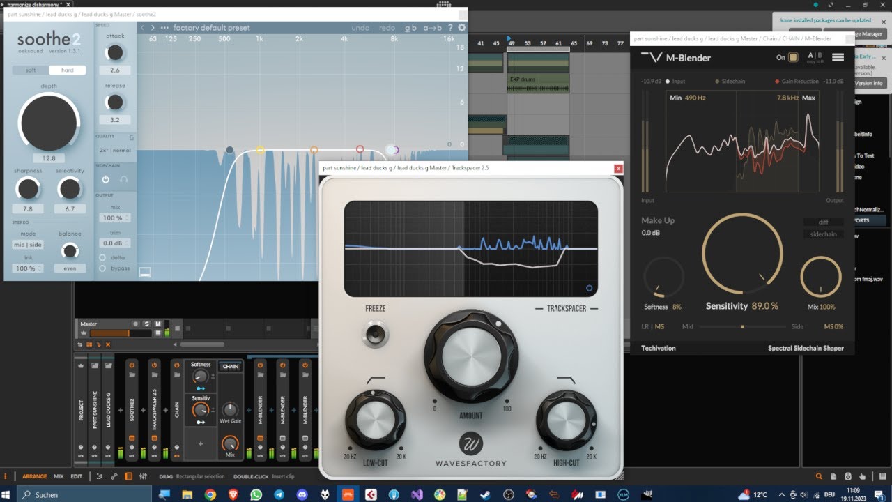 Comparing Spectral SC Comps: Soothe2, Trackspacer and M-Blender - YouTube