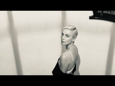 Charlize Theron C'est...