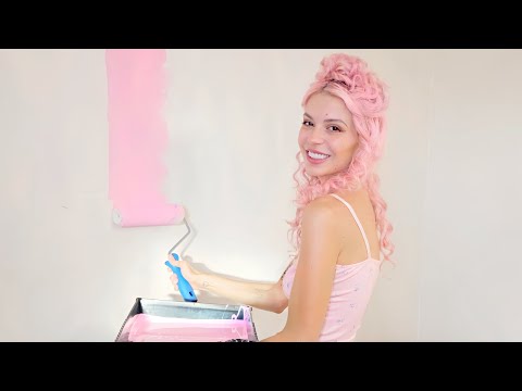 Julia Zelg Decorates Her New Home (Pink Vintage Decor)