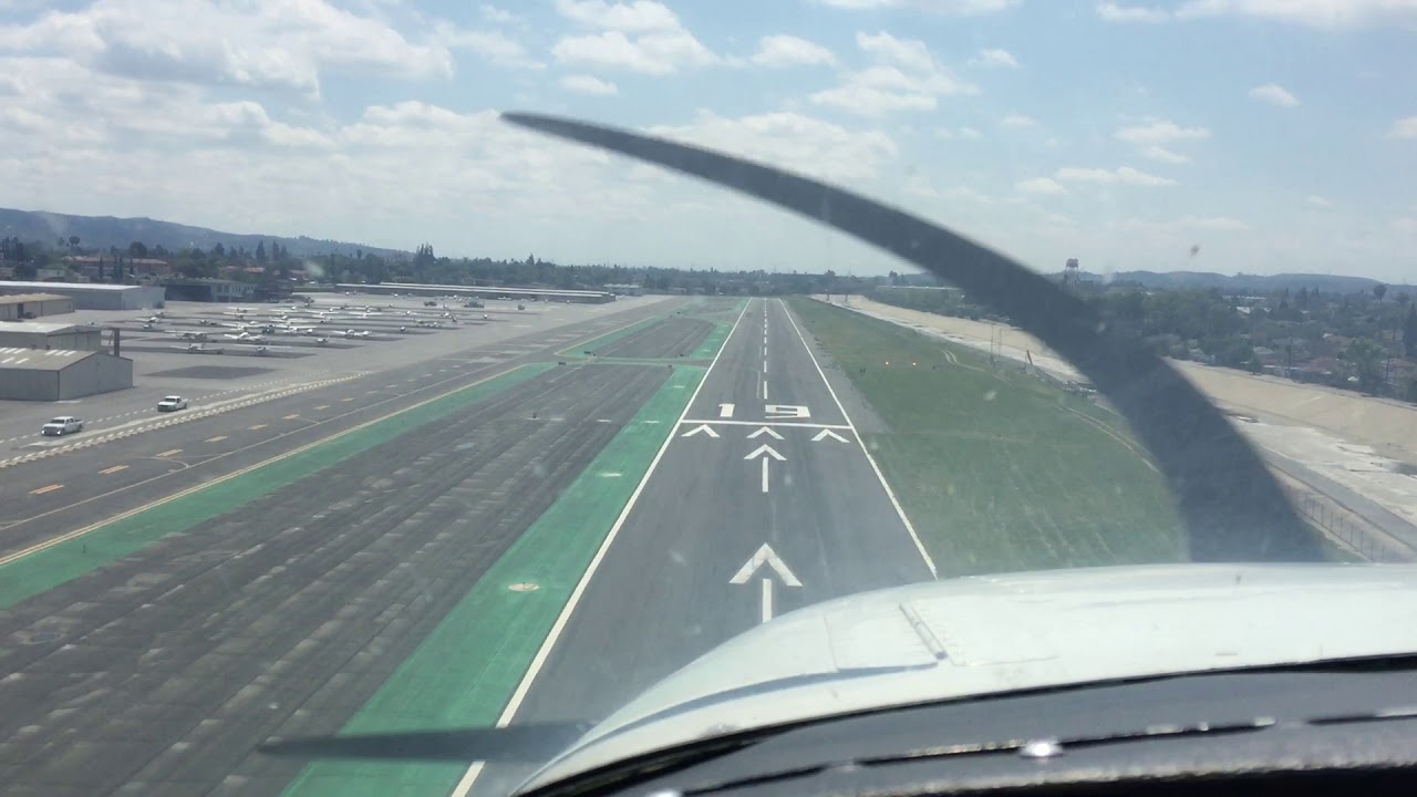 Landing on Runway 19 at San Gabriel Valley Airport (El Monte, CA, USA ...