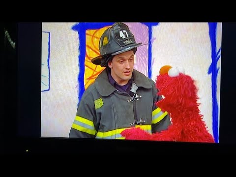 Sesame Street Elmo Visits The Firehouse DVD Preview - YouTube