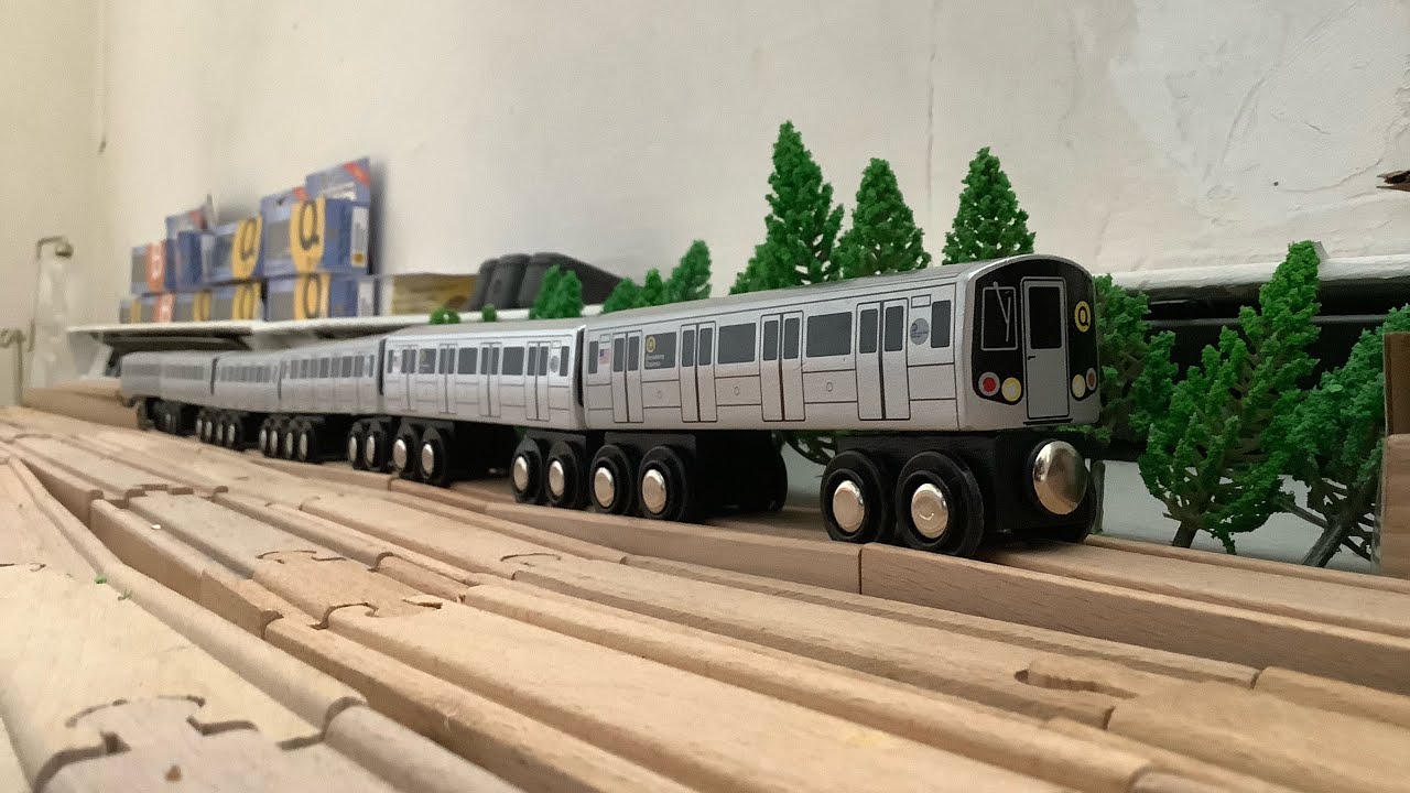 Munipals | R160 Q Train At 79th Street - YouTube