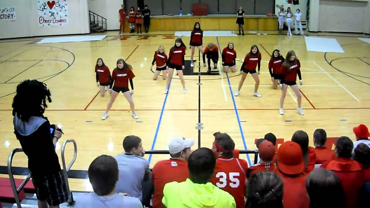 Liberty Lancers Homecoming Cheer Dance - YouTube