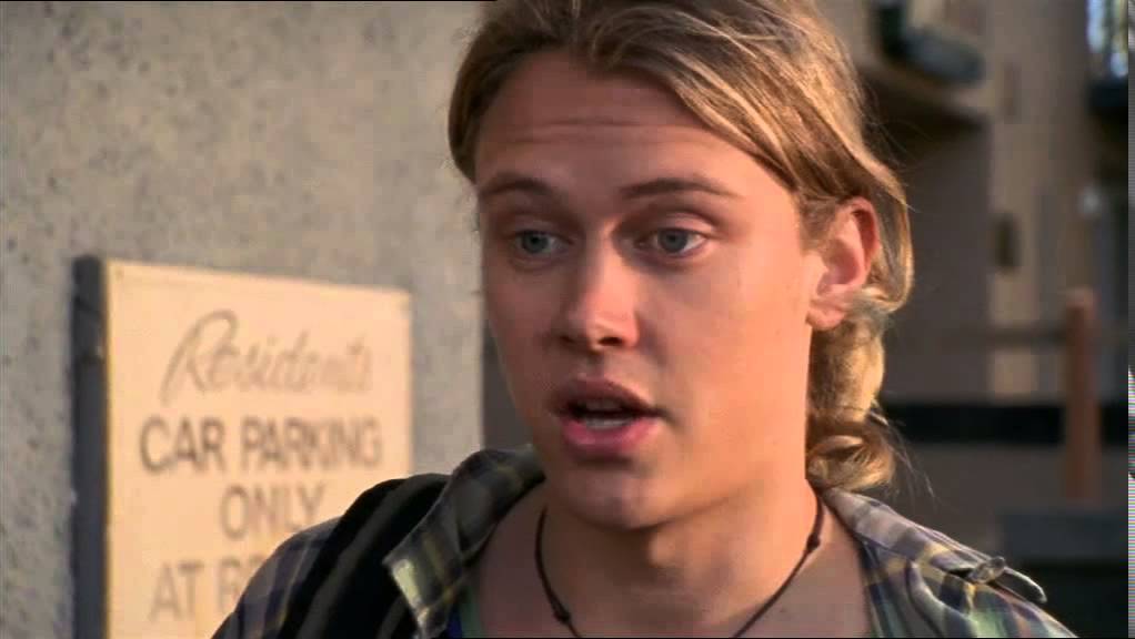 The Secret Life of Us S03E14 - YouTube