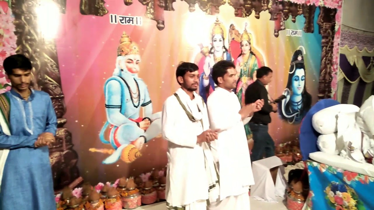 Aarti raghuvar Lala Ki - YouTube