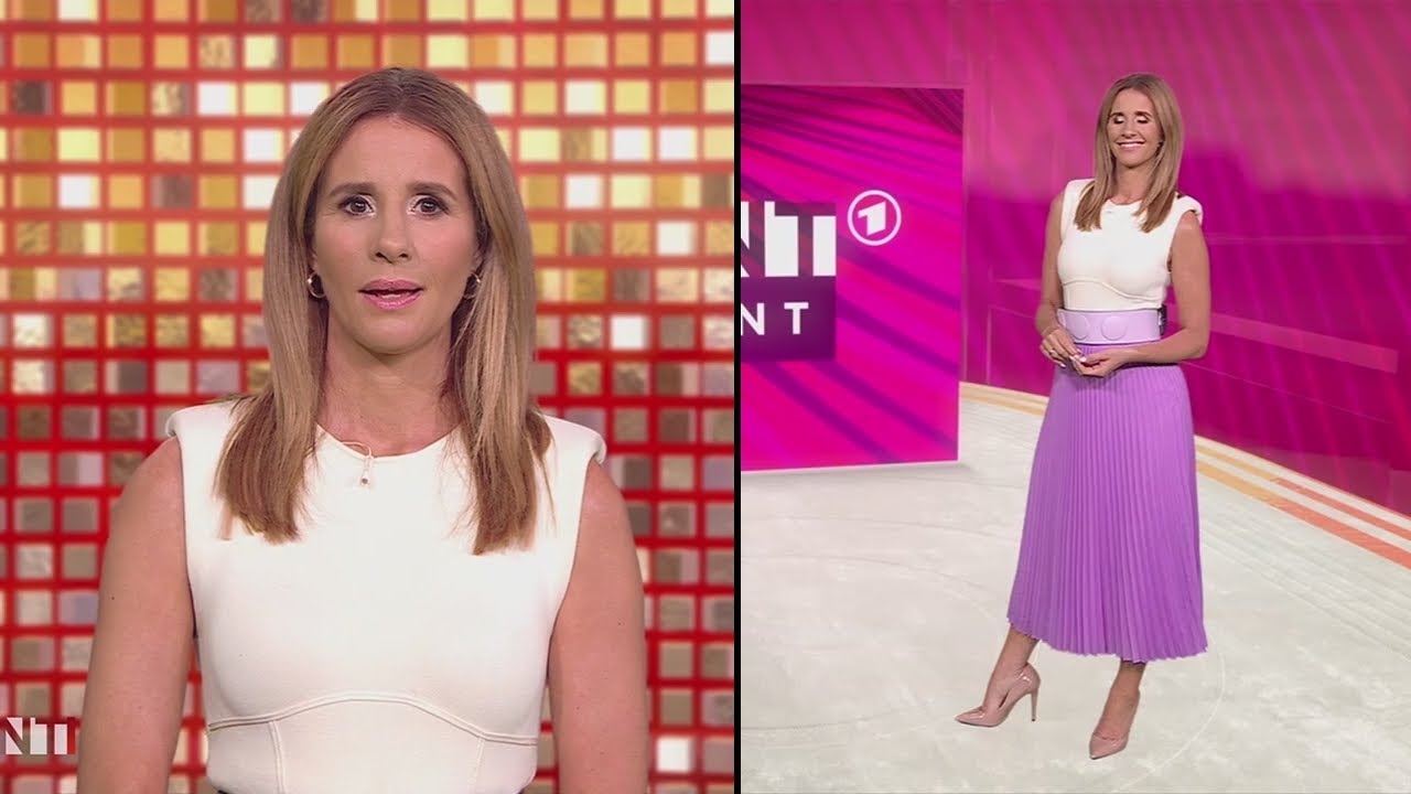 Pleated Skirt Nude Heels Mareile Höppner 20210706 - YouTube