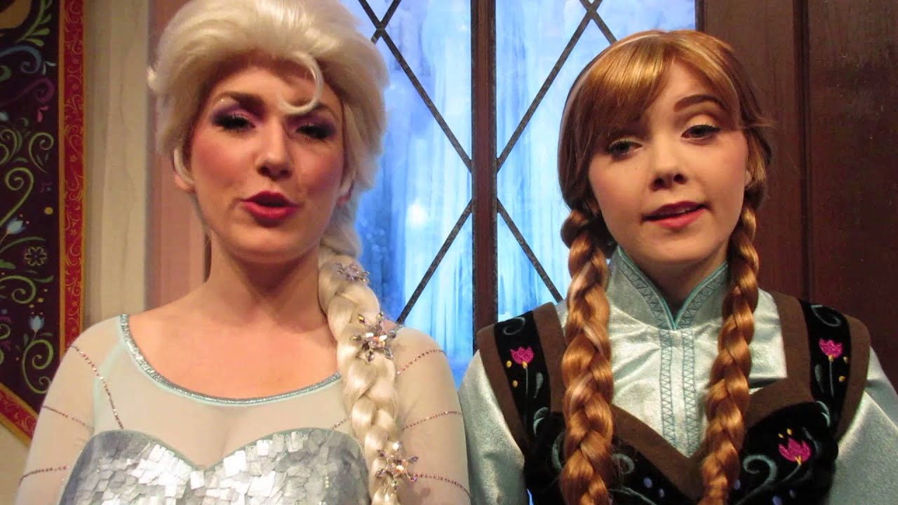 Anna and Elsa Say Hello To My Sister - YouTube