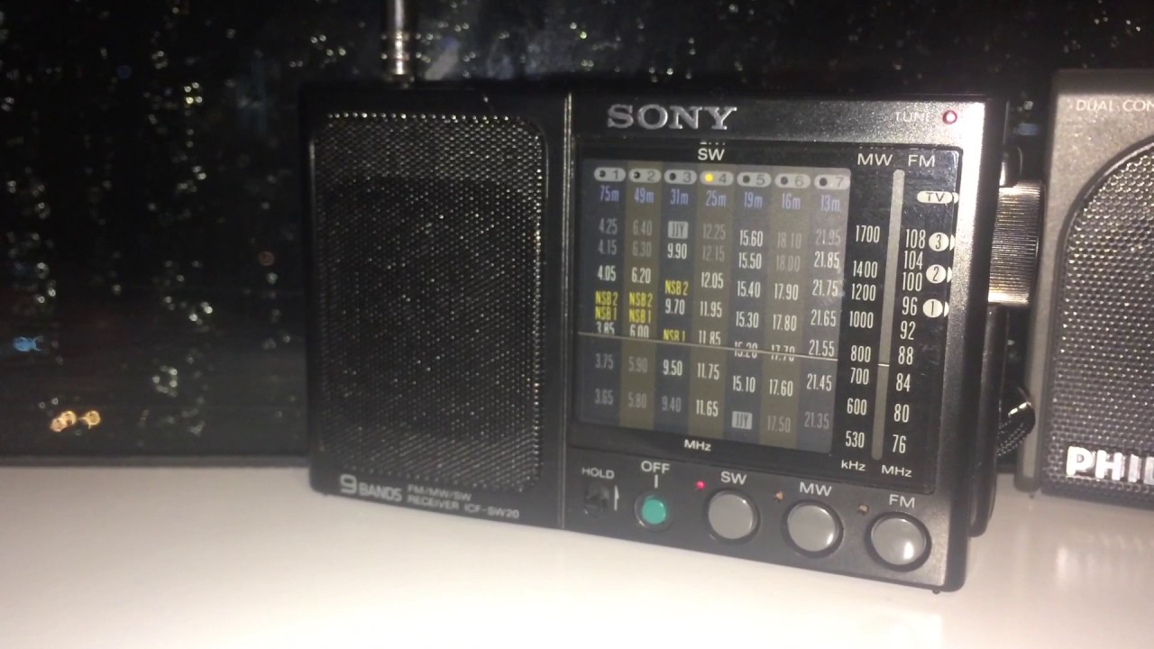 Sony ICF-SW20, TECSUN PL-310ET, Philips AE-3405 - YouTube