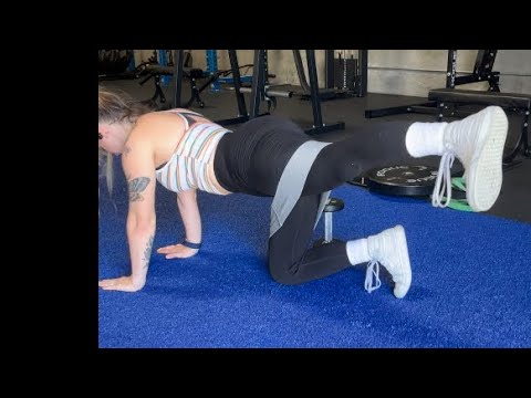 STRAIGHT LEG DIAGONAL KICK ACROSS - YouTube