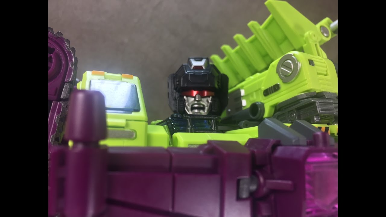 Generation Toy Gravity Builder Transformers 3rd Party Devastator - YouTube