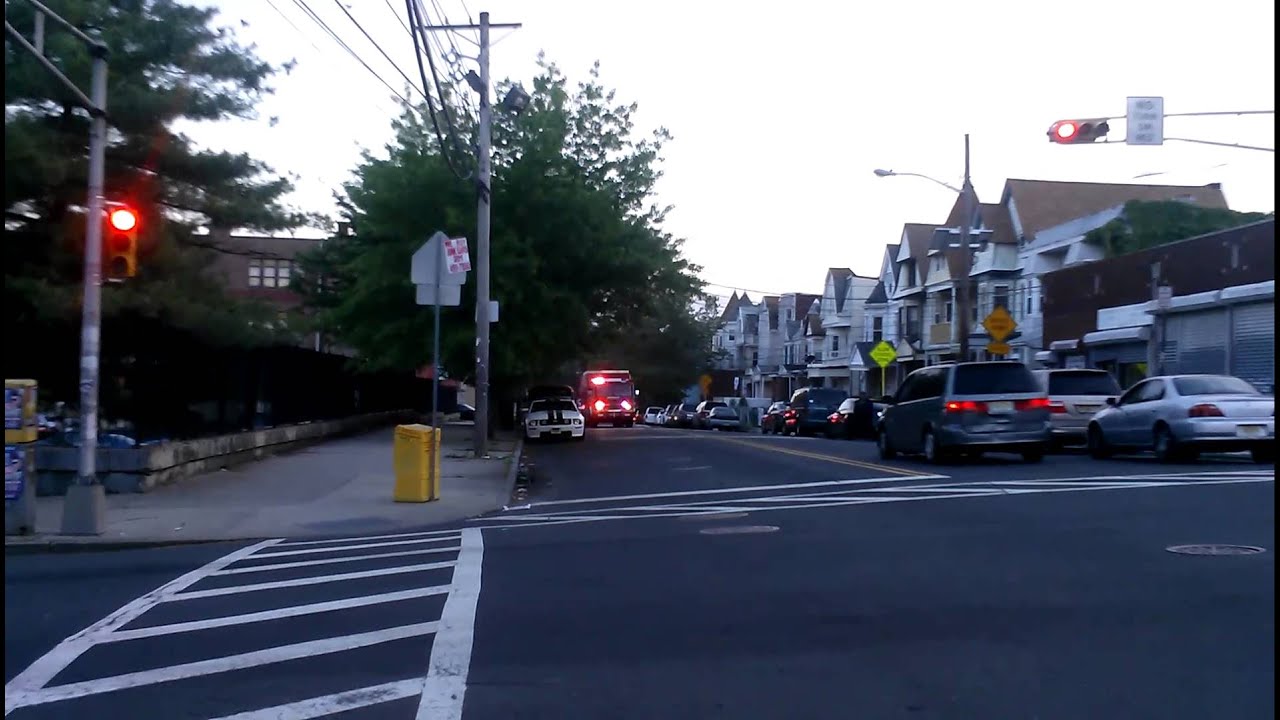 Newark Fire Department Rescue 1 responding to fire 5-19-14 - YouTube