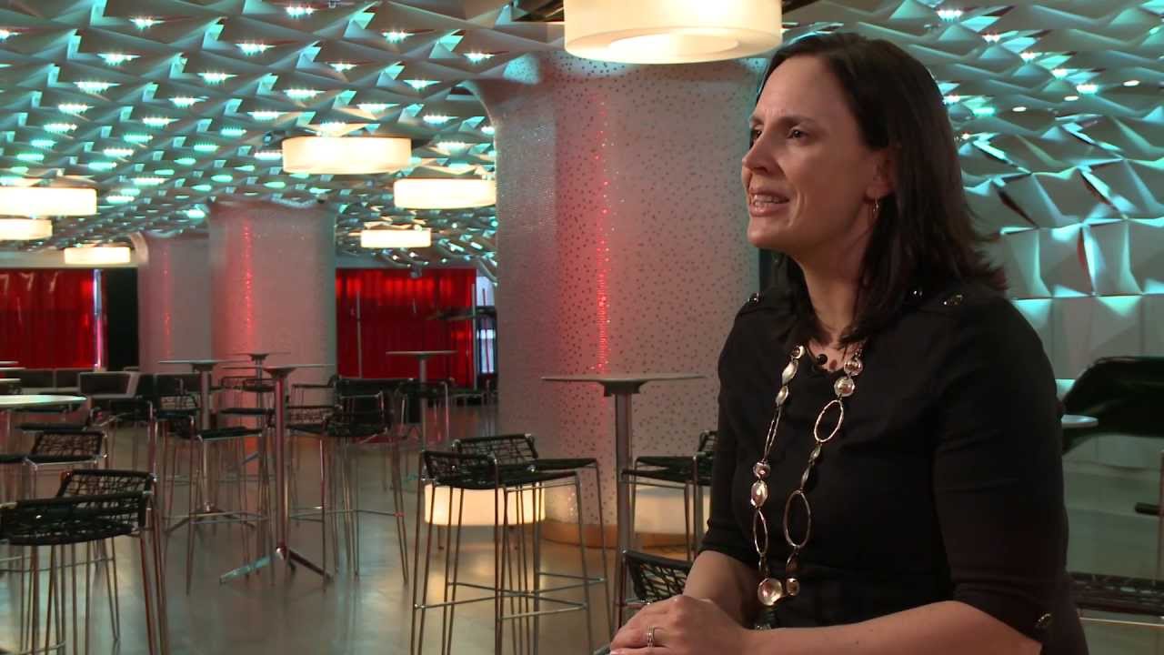 2013 - Stéphanie Trudeau | Le Match des affaires | DUCEPPE - YouTube