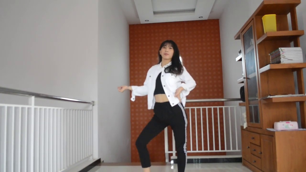 EXID - I LOVE YOU | DANCE COVER BY AYU WIDYA - YouTube