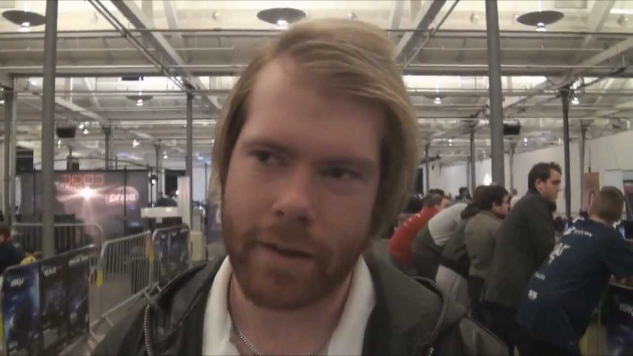 Counter-Strike: Global Offensive review by professional gamers - YouTube