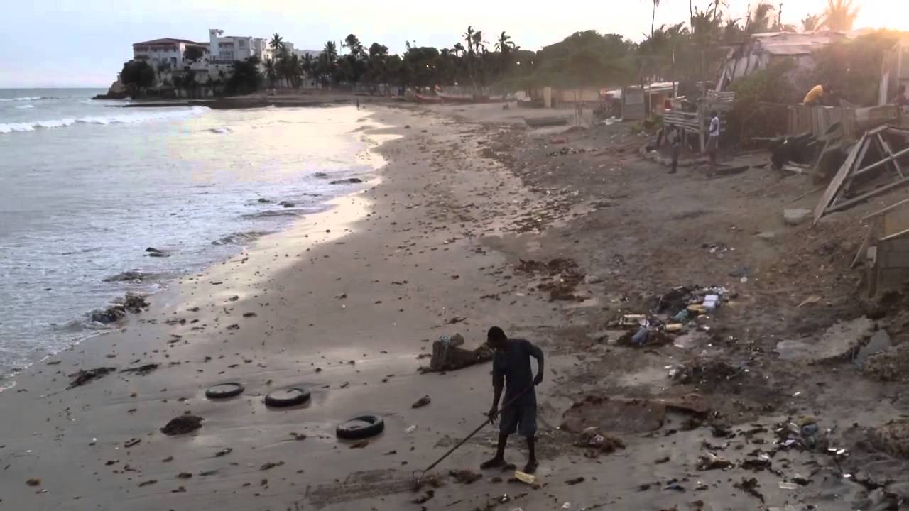 Osu Beach, behind Christianborg Castle... - YouTube