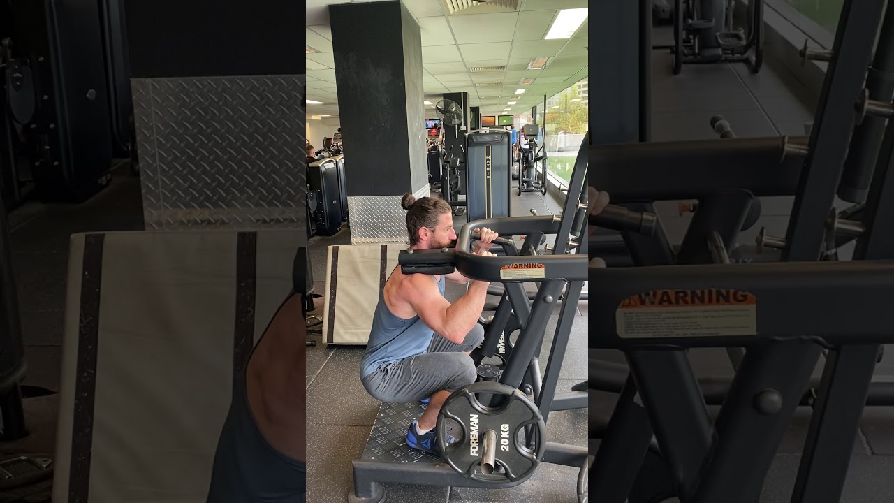 Universal (Front) squat machine - YouTube