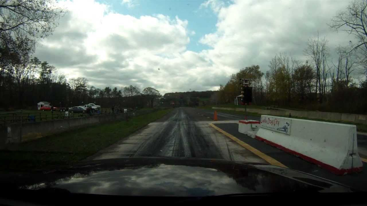 crown victoria drag racing - YouTube