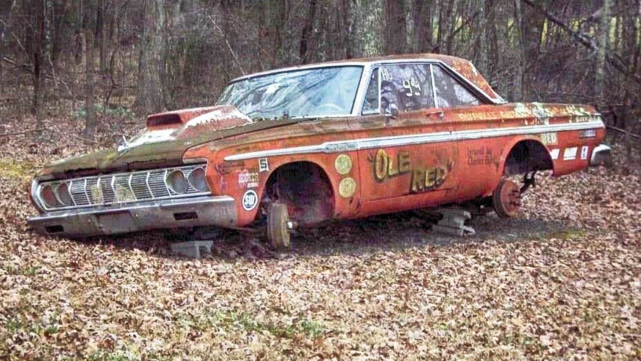 Shocking Discovery! 100 Abandoned Classic Muscle Cars Unearthed! - YouTube