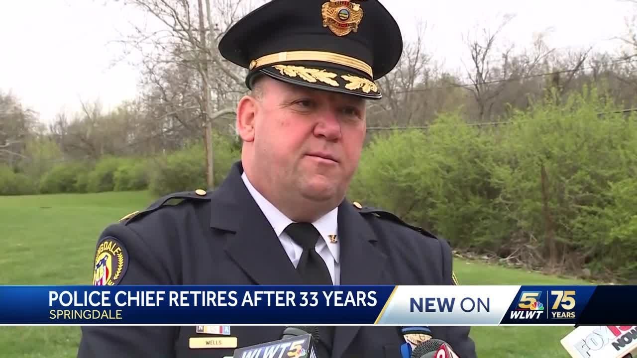 Springdale police chief retires after 33 years of service - YouTube