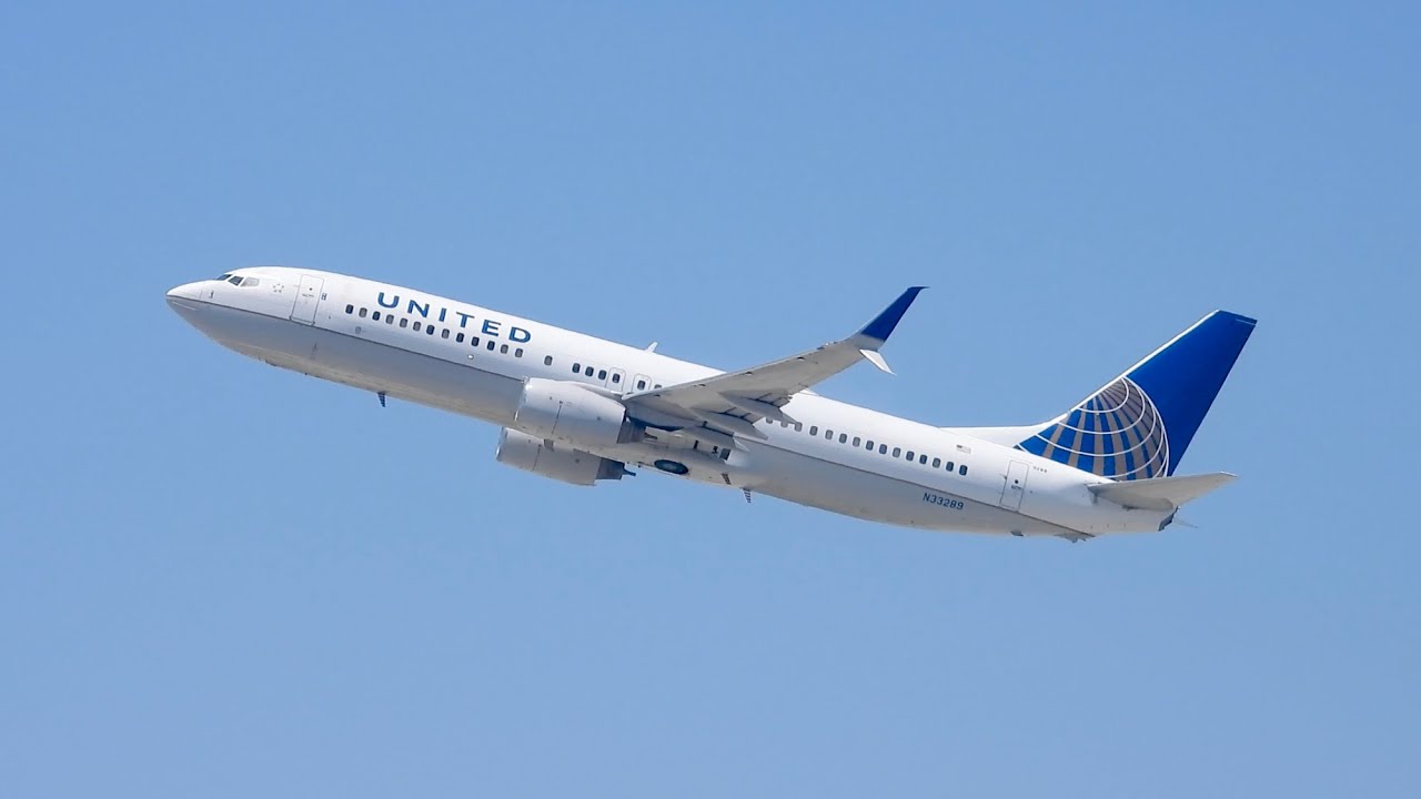 (4k) United B737-800 Departure from LAX - YouTube