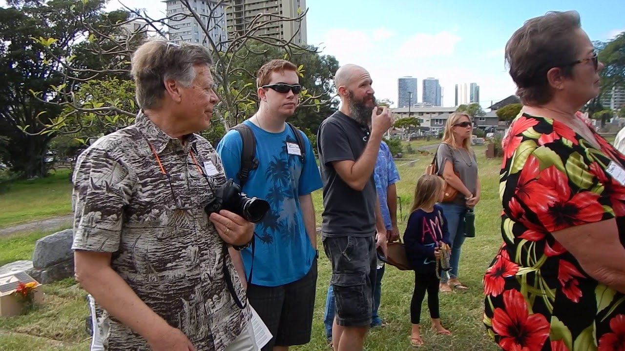 Dedication of footstone for Augusto Dias, ukulele inventor, by his ...