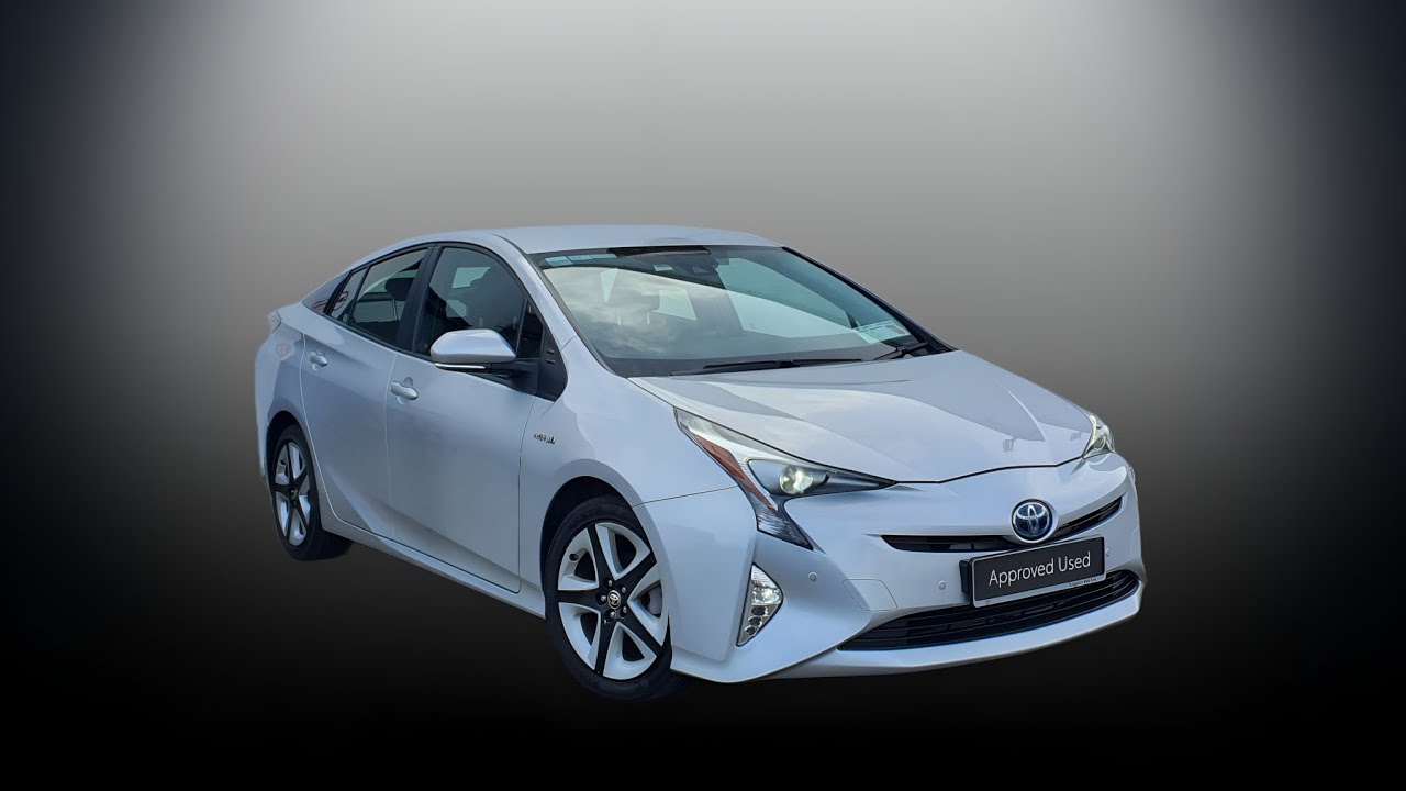 2018. (181 REG). TOYOTA - PRIUS - LUX. ULTRA SILVER. HUGH BOGGAN MOTORS ...