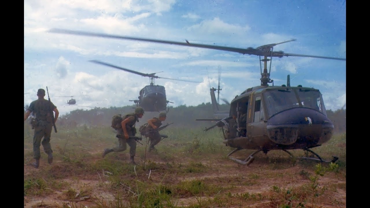Helicopter Door Gunners Shotgun Rider Circa 1967 US Army - VIETNAM WAR ...