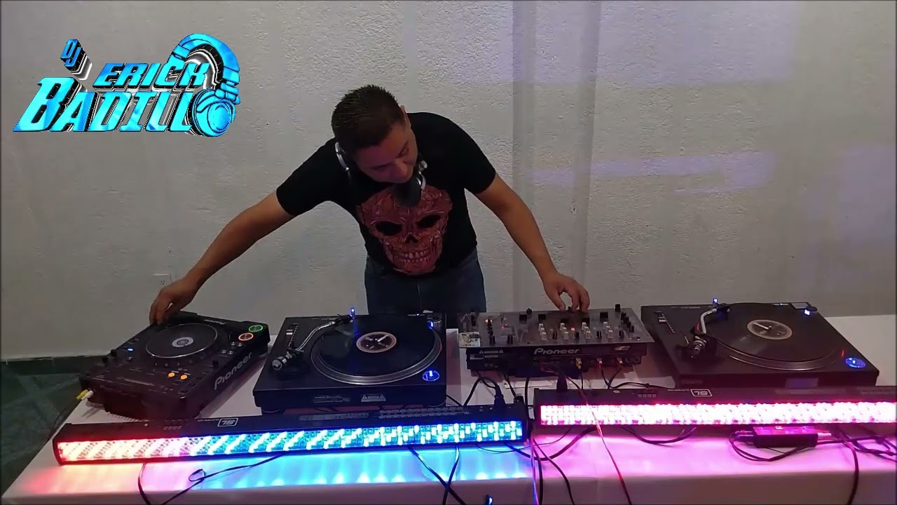 AMADEUZ DISCOTHEQUE 80s 90s Y MAS DJ ERICK BADILLO - YouTube
