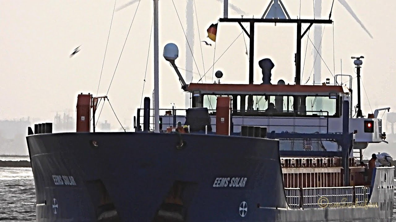 Einlauf KüMo EEMS SOLAR PBTJ IMO 9559614 coaster inbound Emden - YouTube