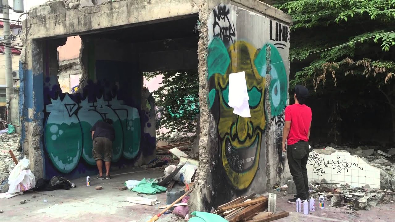 Peas x Torn | Graffiti - YouTube