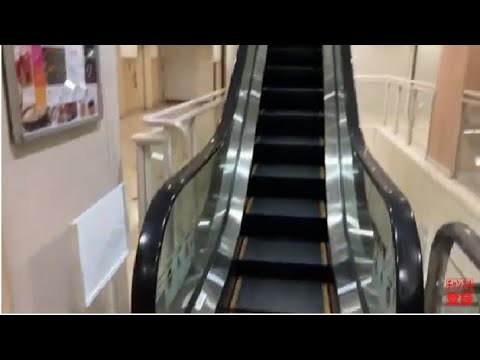 【三菱】1X エスカレーター クッターナ 1X escalator Kuttana shopping store Nishi-Koiwa Tokyo Japan - YouTube