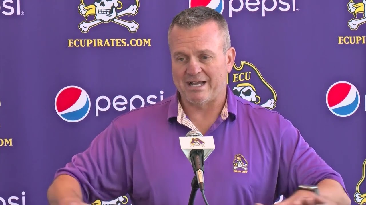 ECU Head Coach Mike Houston's Weekly Press Conference (Nov. 9, 2021 ...